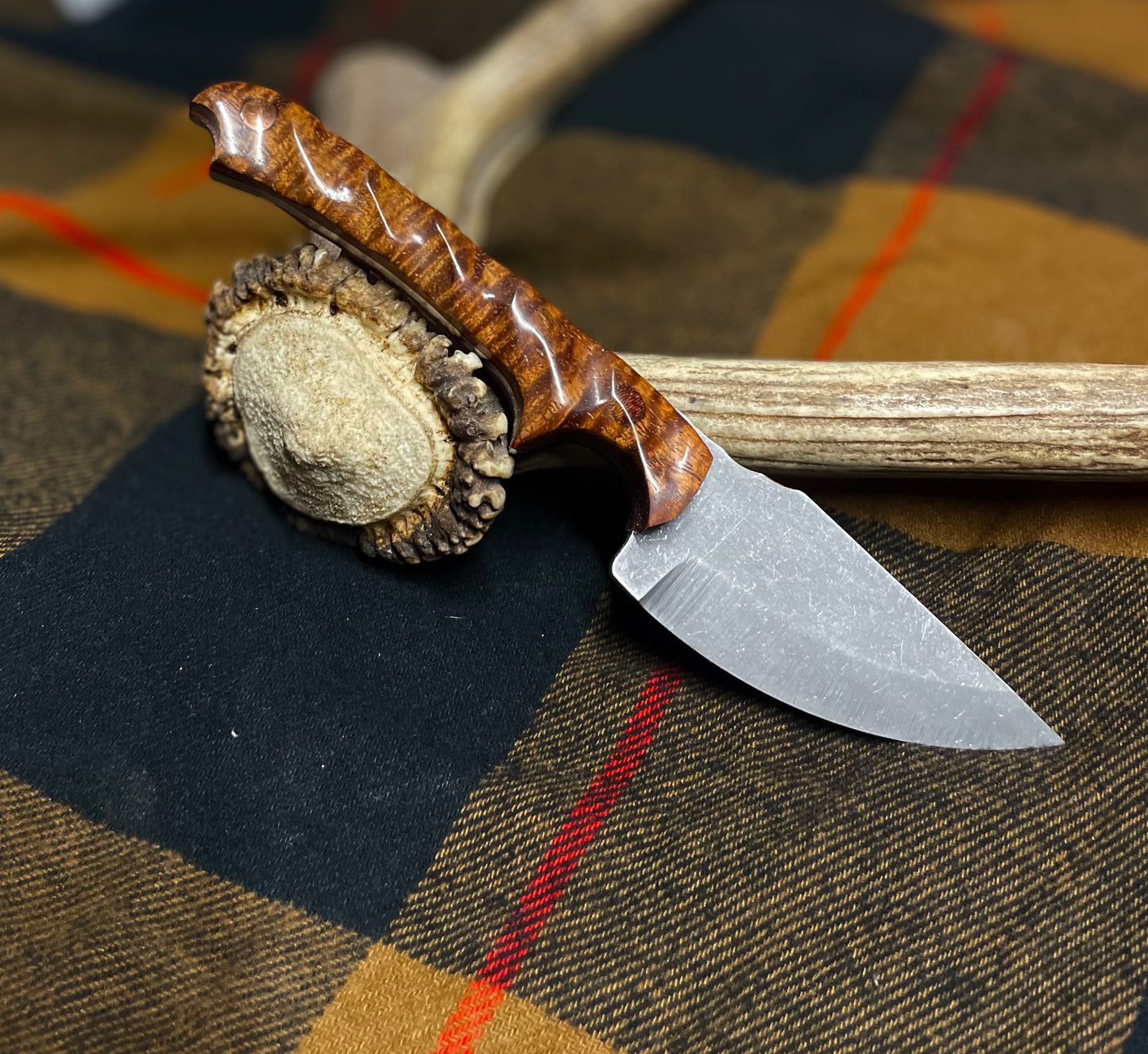 WILD BILL T-SHIRT – Bos Knives